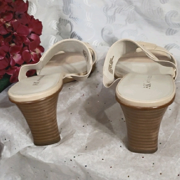 Anne Klein | Shoes | Ak Becker Leather Open Toe Beige Heel Sandals M ...